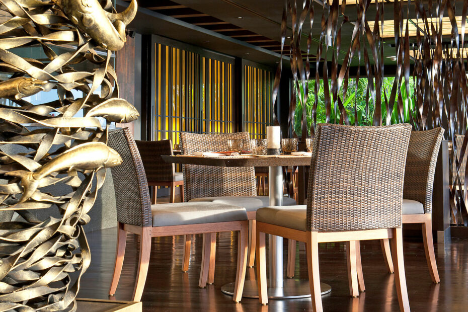EEST Restaurant - PHUKET 101