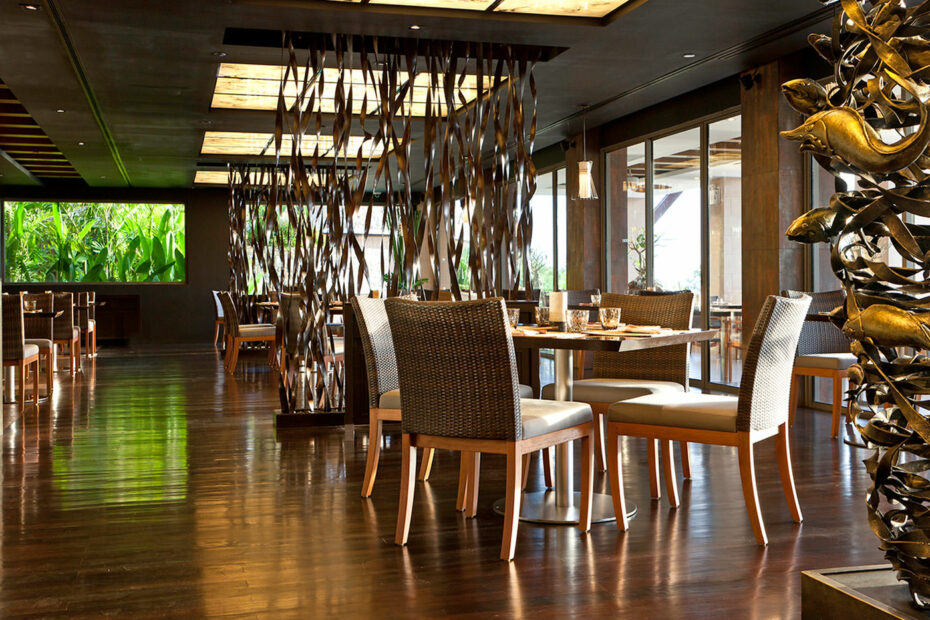 EEST Restaurant - PHUKET 101