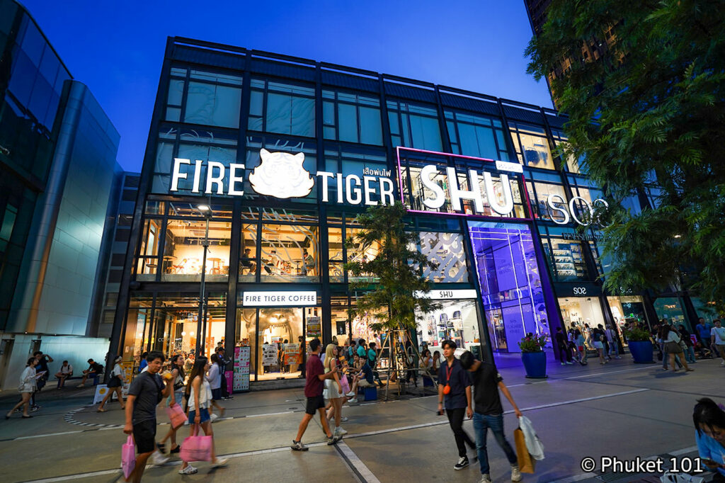 Siam Square – From Vintage Maze To Trendy Fashion Hub