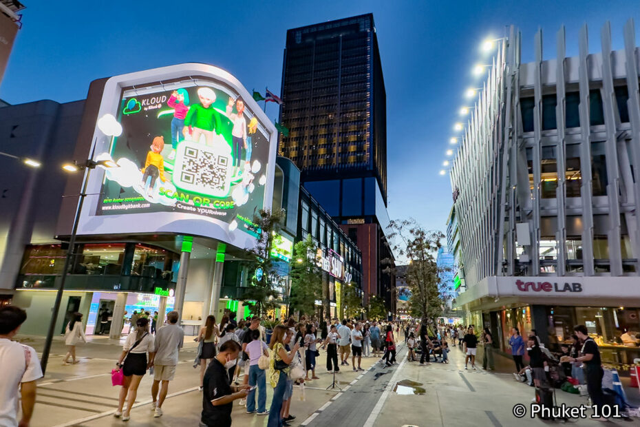 Siam Square – From Vintage Maze To Trendy Fashion Hub