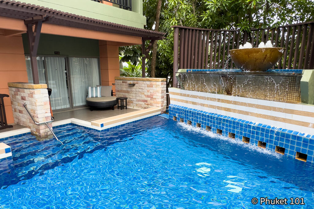 Courtyard By Marriott Phuket, Patong Beach Resort - PHUKET 101