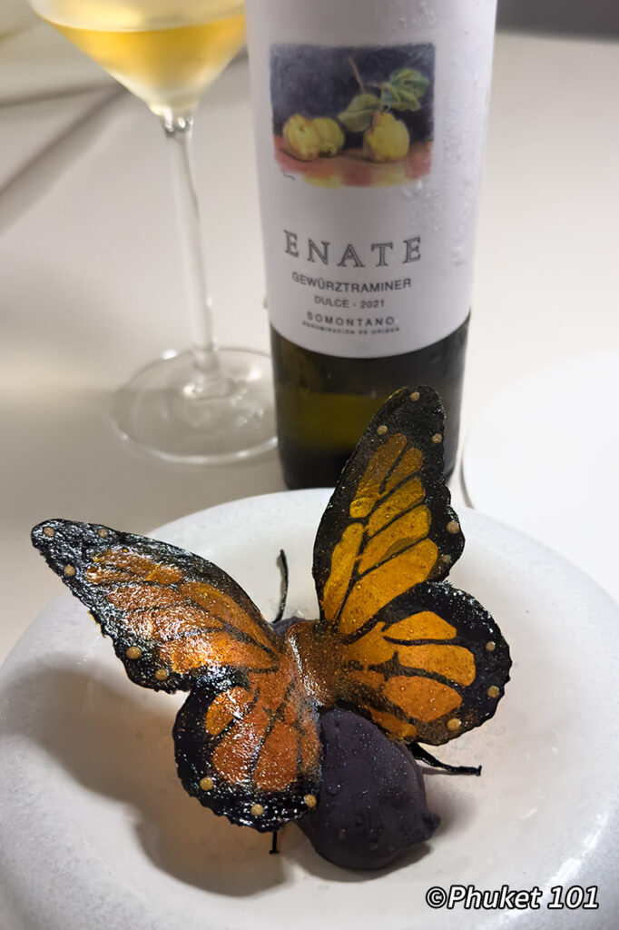 Hom Restaurant - PHUKET 101