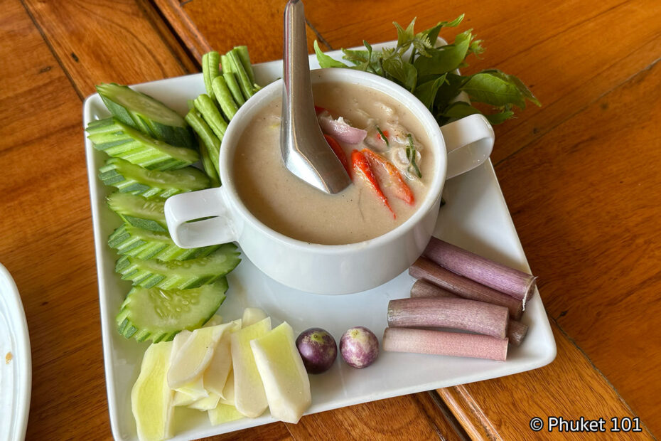 Peang Prai Restaurant (เพียงไพร) - Local Michelin At Bang Pae Waterfall