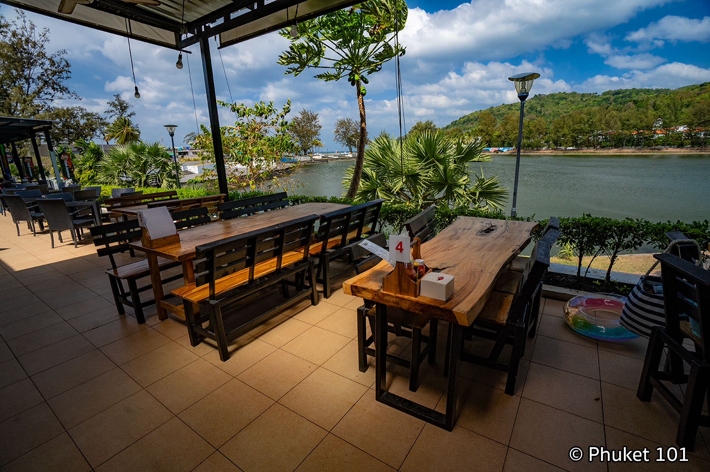 Karon Avenue - PHUKET 101