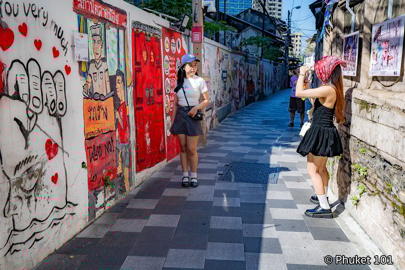 Talat Noi Street Art - PHUKET 101