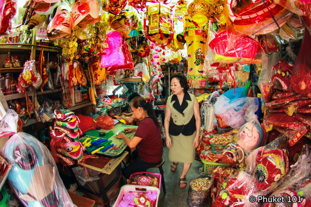 Sampeng Market (Sampheng Lane) - PHUKET 101