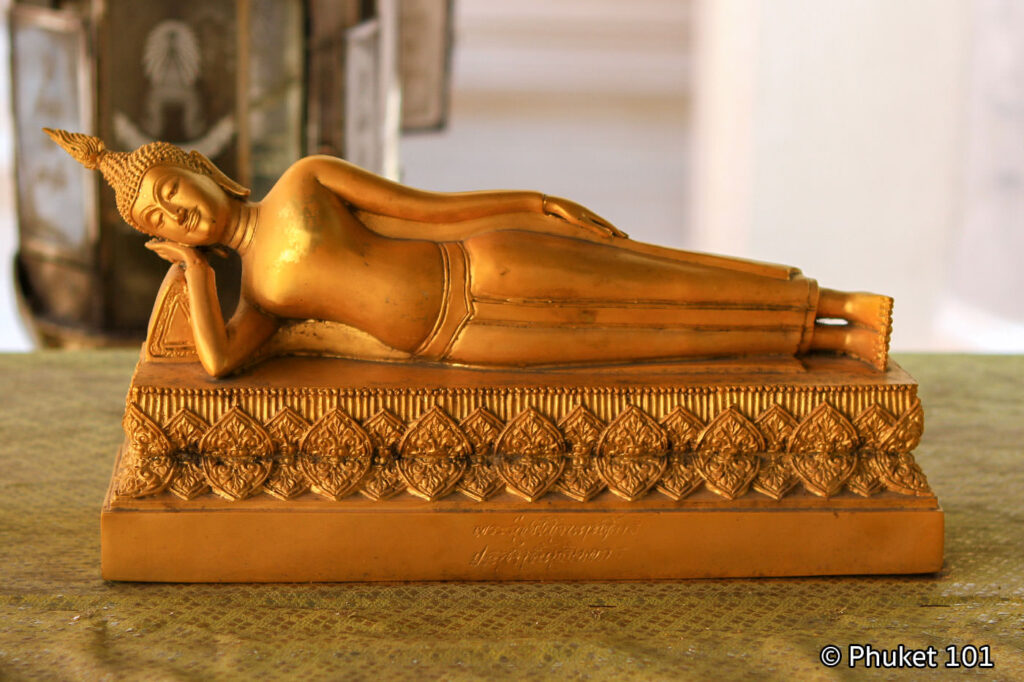 Postura de Buda del lunes - Pang Ham Yati (ปางห้ามญาติ) - PHUKET 101