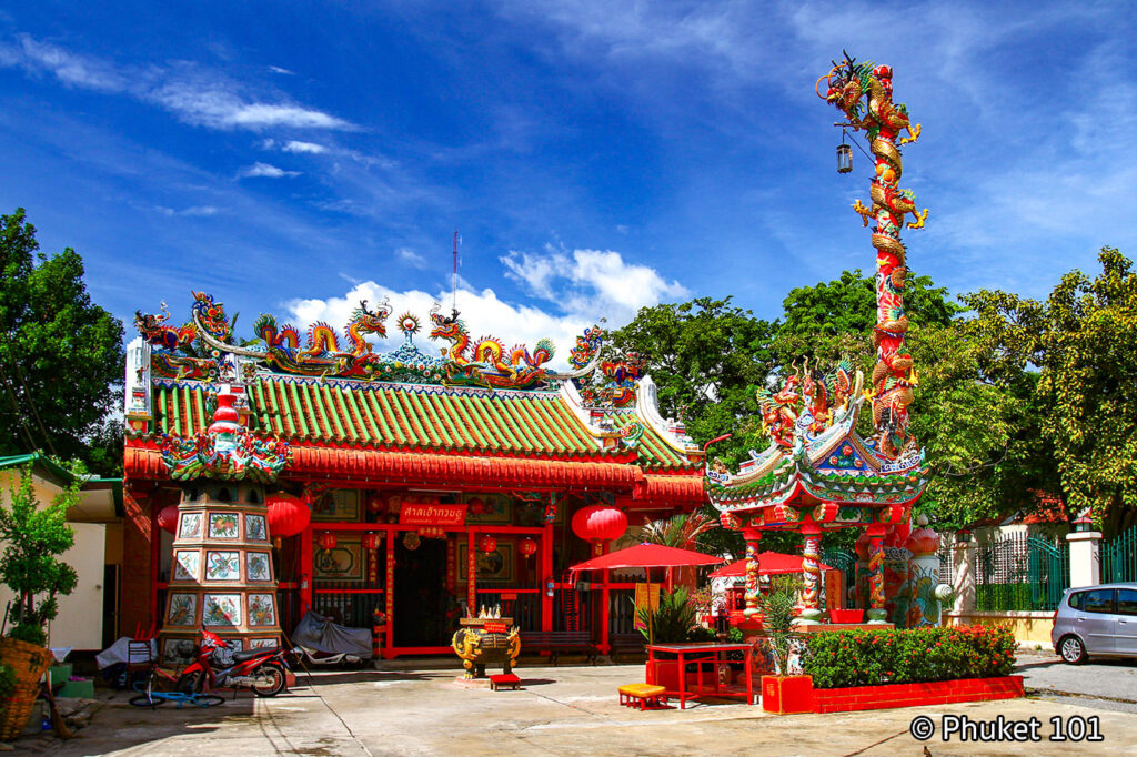 Guan Yu Shrine (Khlong San) - What To Do At Guan Yu Shrine?