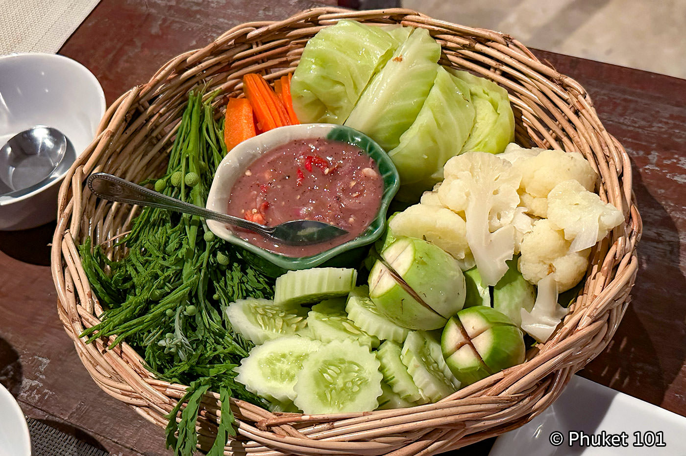 Pyramid Restaurant - PHUKET 101