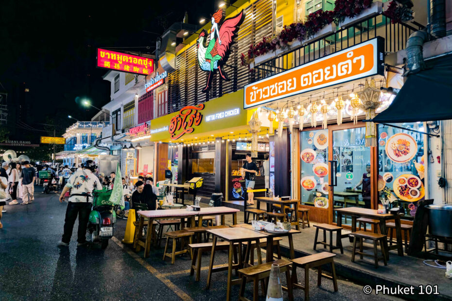 Banthat Thong Road Bangkok: Street Food, Temples & Local Life
