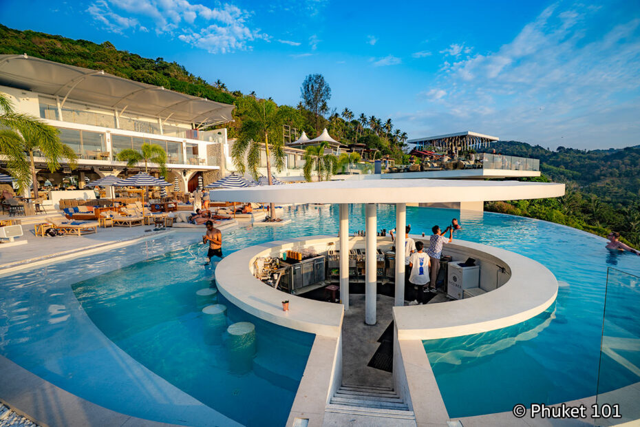 Fira Beach Club - PHUKET 101