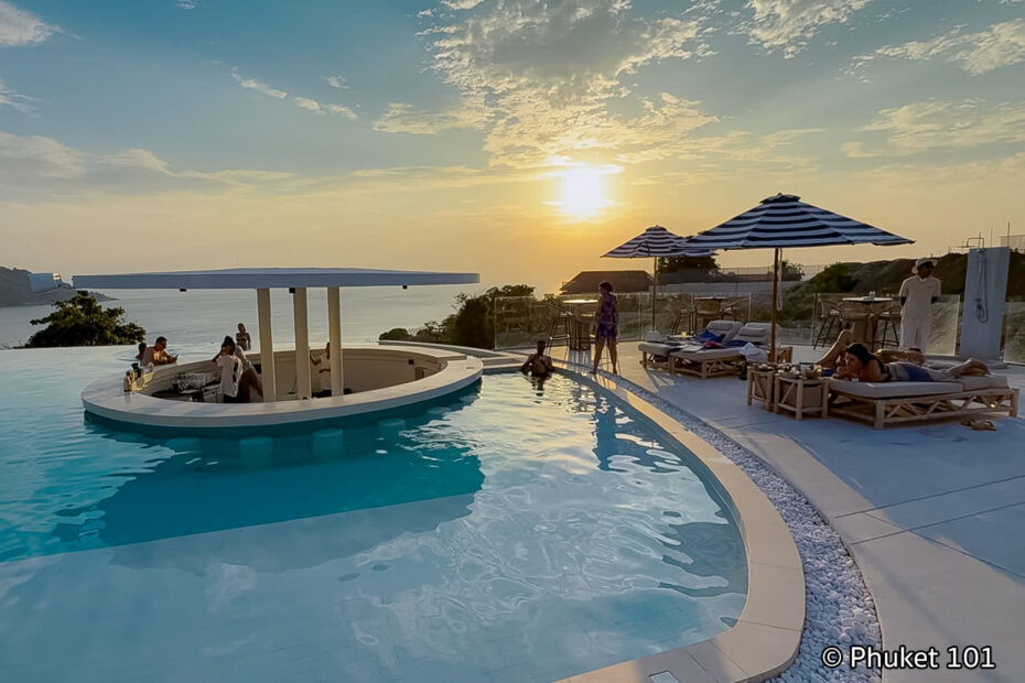 Fira Beach Club - PHUKET 101