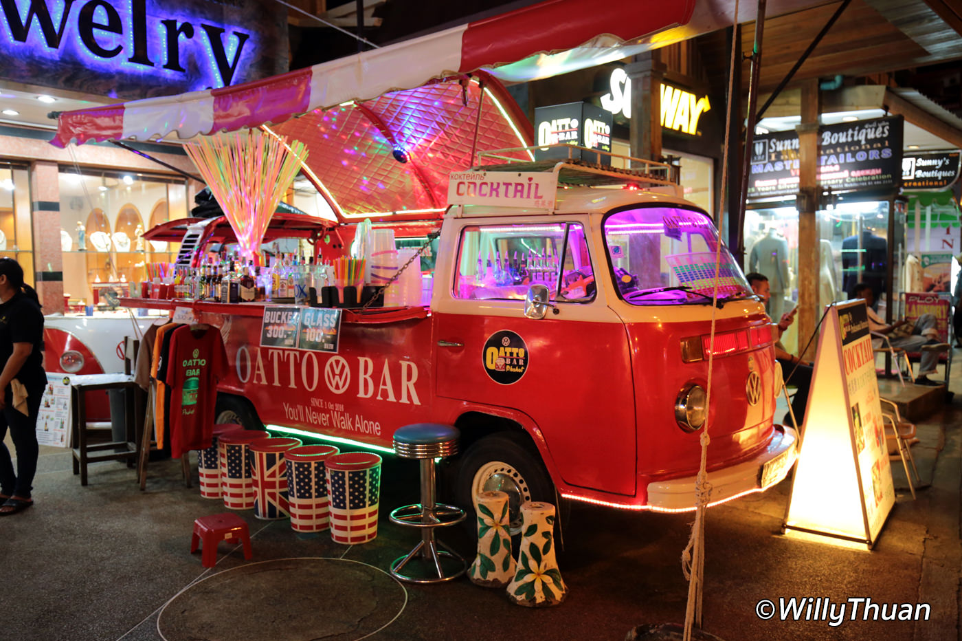 Karon Temple Market - PHUKET 101