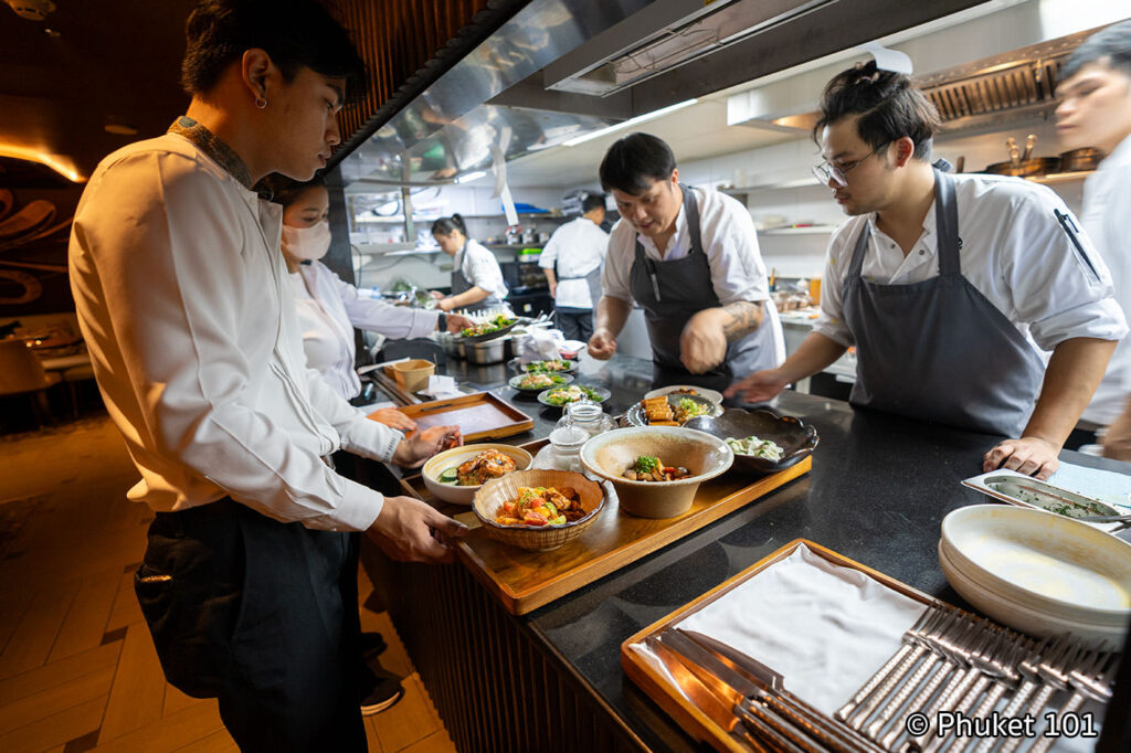 Le Du Kaan - An Amazing Rooftop Restaurant In Bangkok