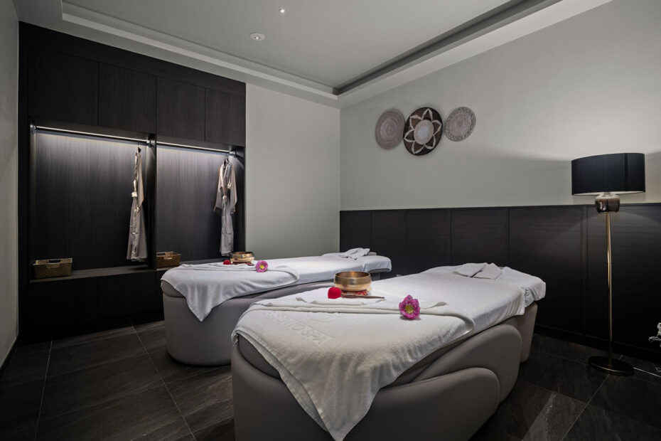 Kora Beach Resort - PHUKET 101