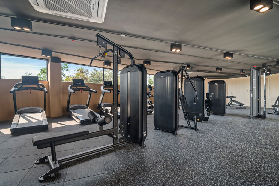 Kora Beach Resort - PHUKET 101