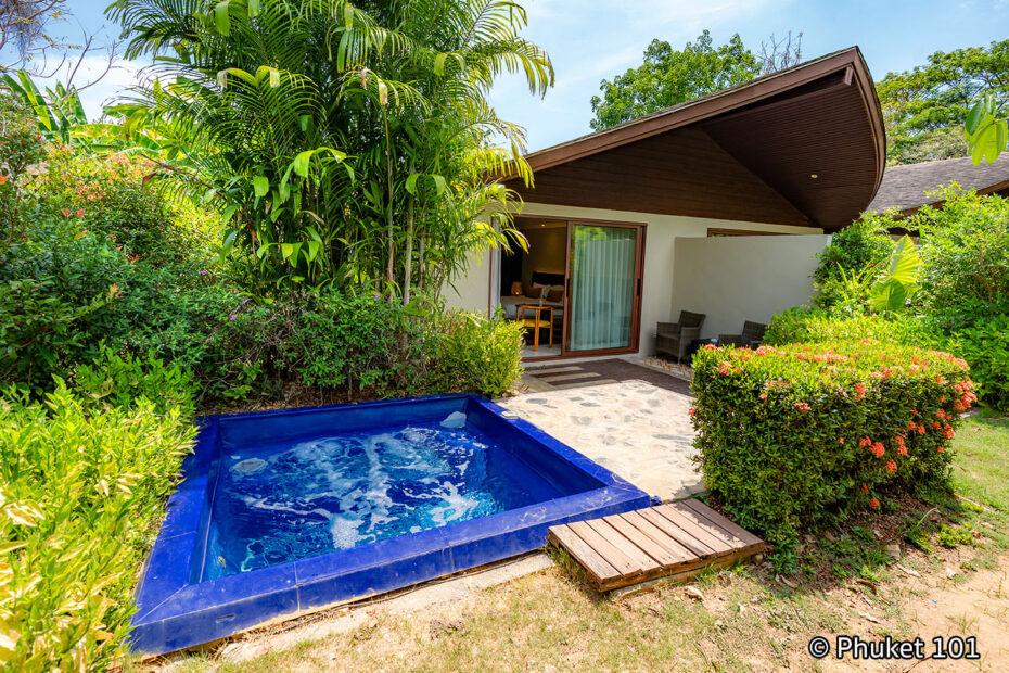 Barcelo Coconut Island - PHUKET 101