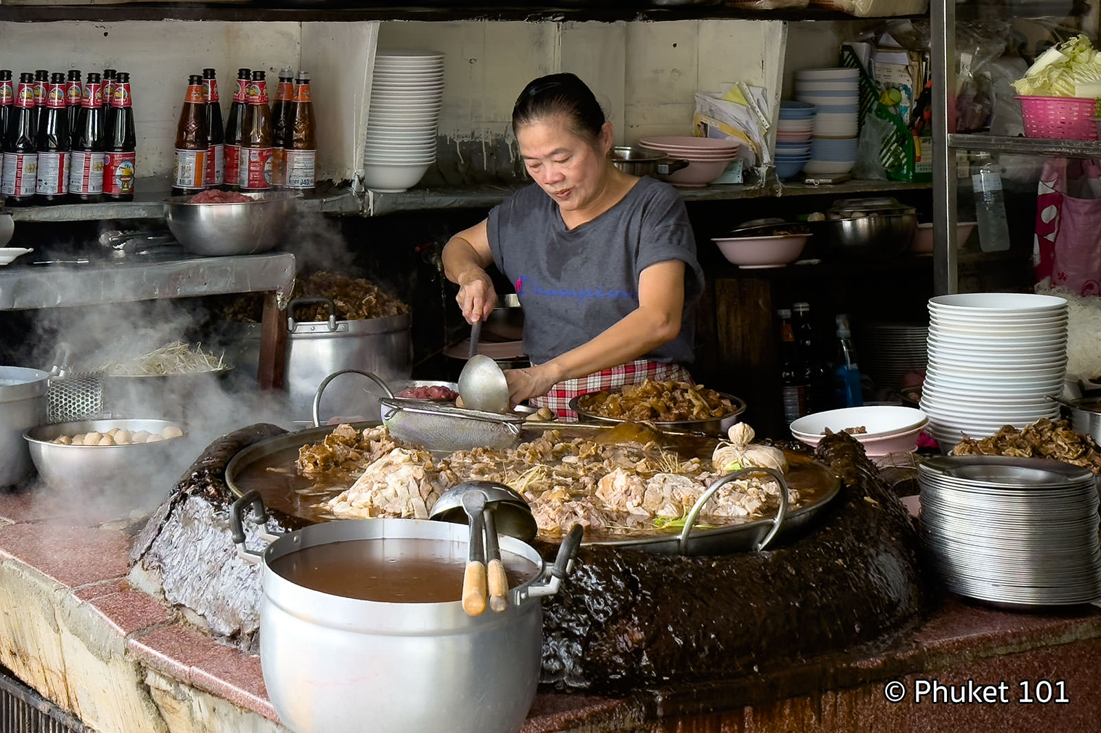 Wattana Panich – A Legendary Beef Soup In Ekkamai