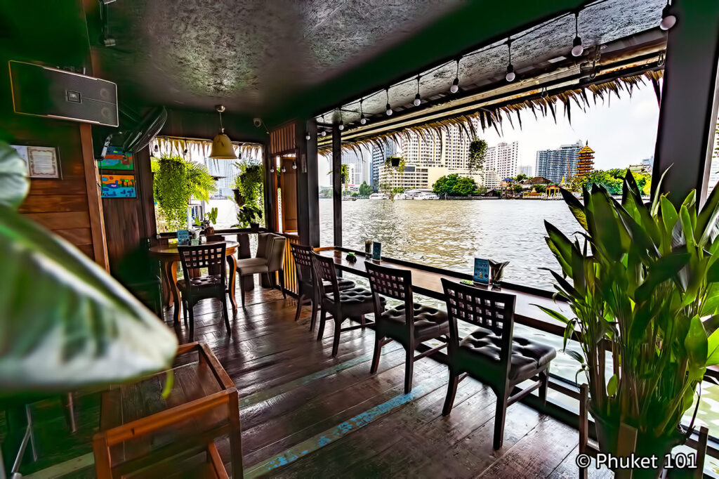 Song Wat Road - A Walking Guide