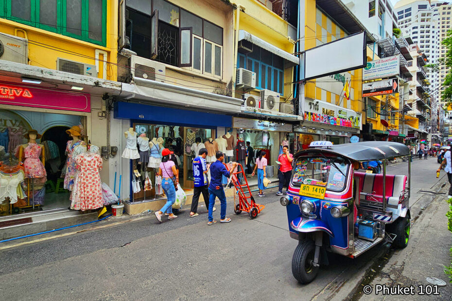 Pratunam Market - A Local Market In The Heart Of Bangkok