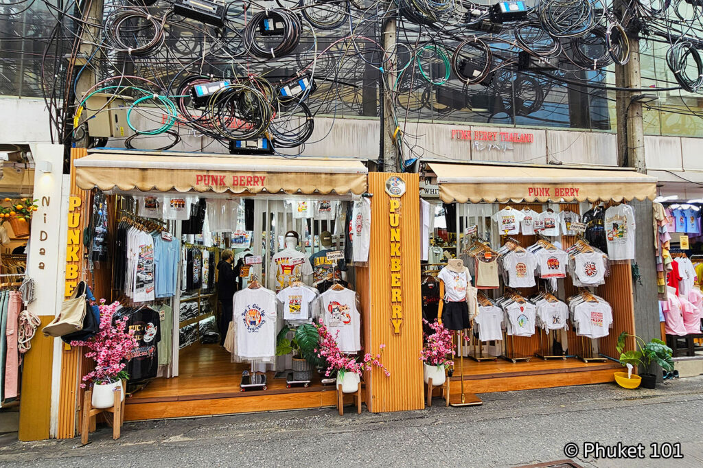 Pratunam Market - A Local Market In The Heart Of Bangkok