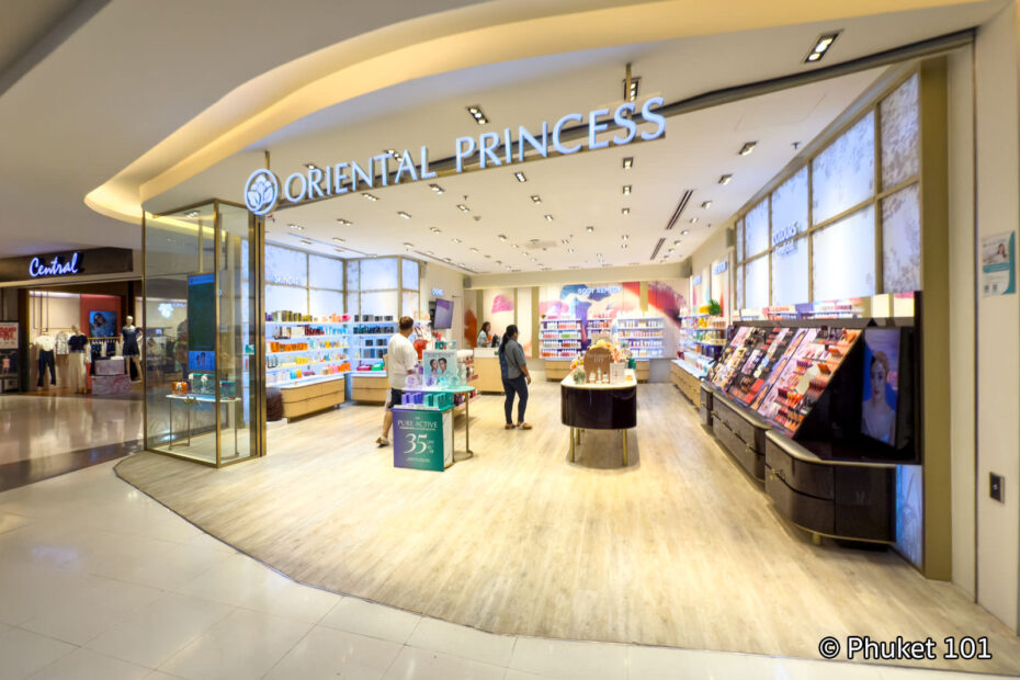 Silom Complex - Easy Shopping And Casual Dining In Silom