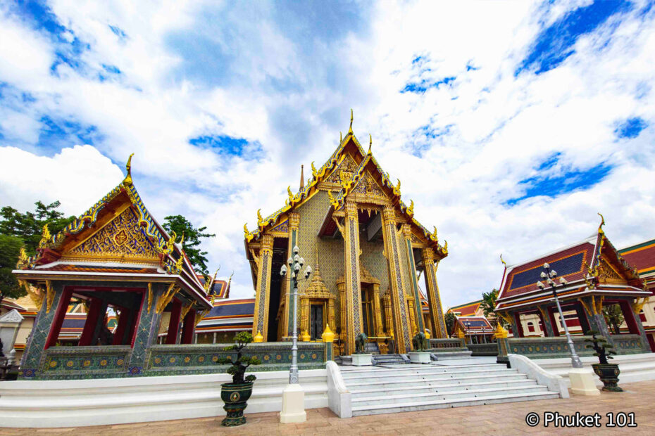 Wat Ratchabophit - Small Temple In Bangkok Old Town