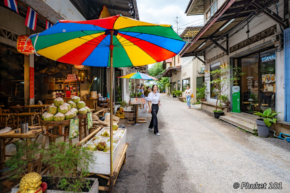Song Wat Road - A Walking Guide