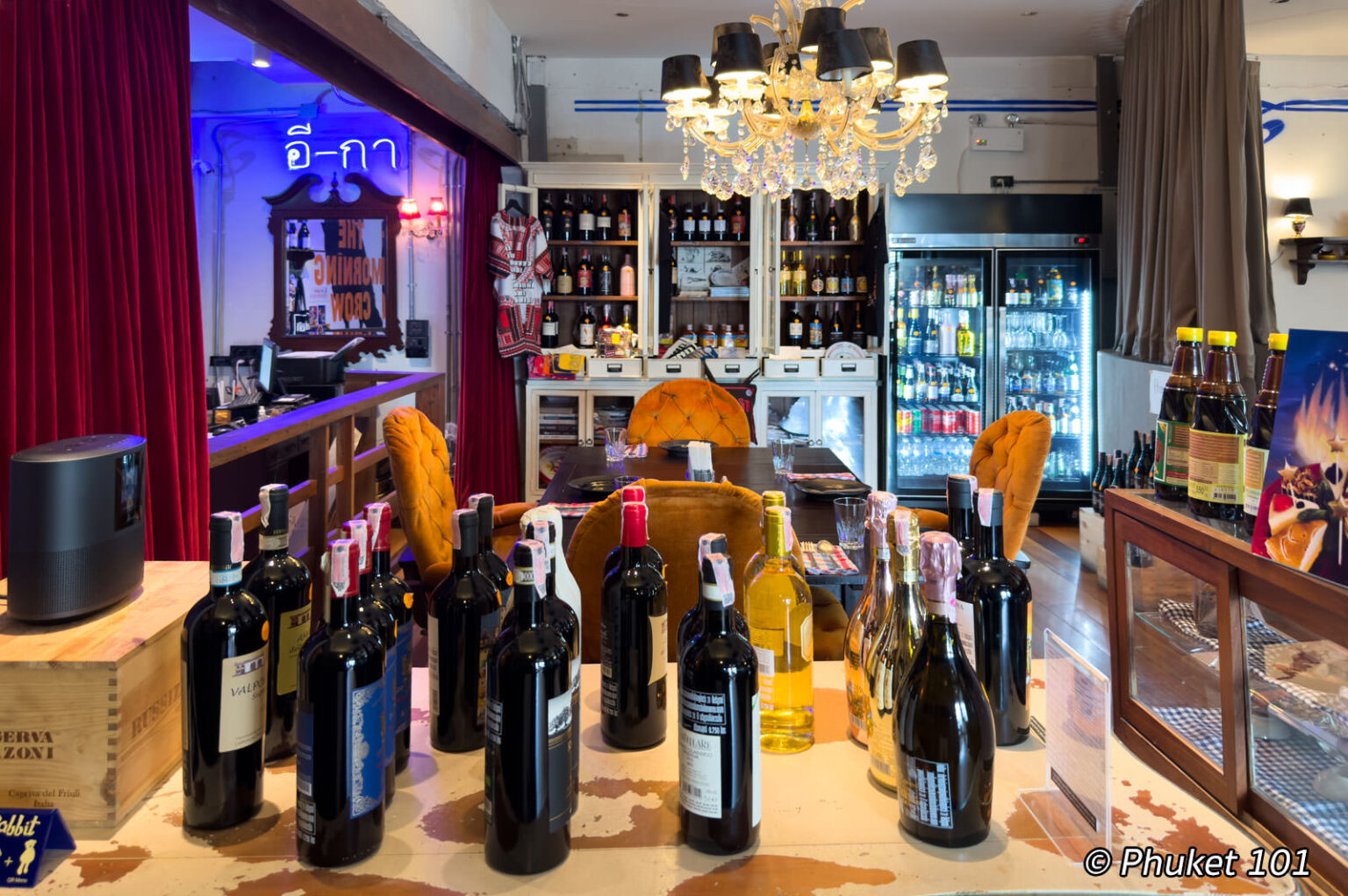 Song Wat Road - A Walking Guide