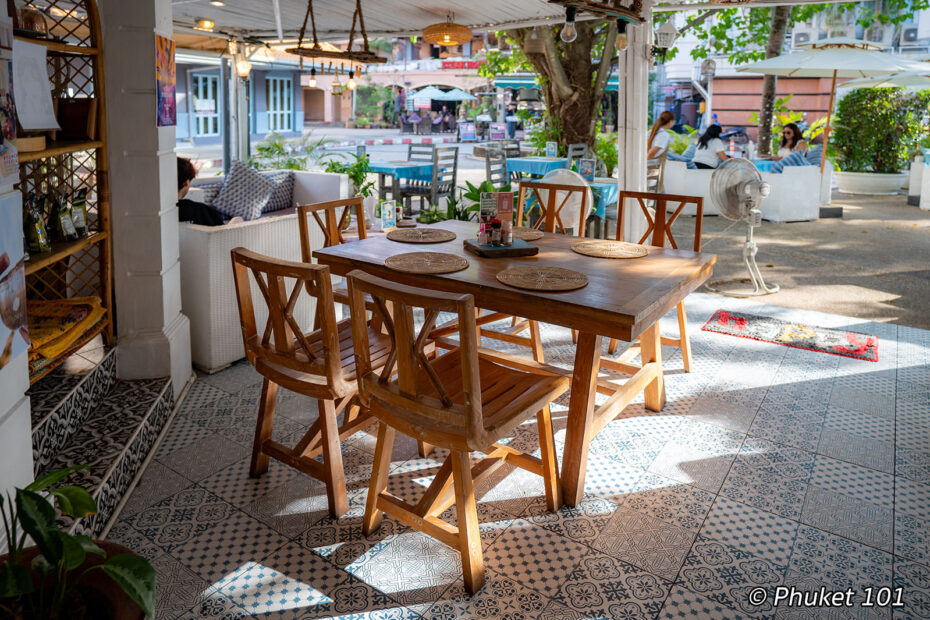 25 Best Restaurants In Karon Beach 2026: Local And Fine Dining
