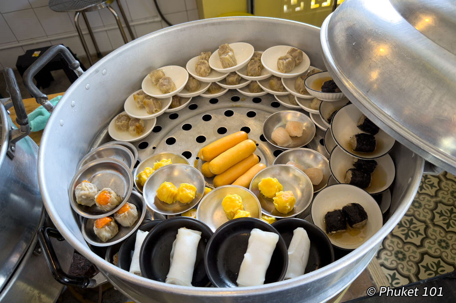 Tatum Timsum (ตาตั้มติ่มซำ) - Dim Sum In Phuket Town